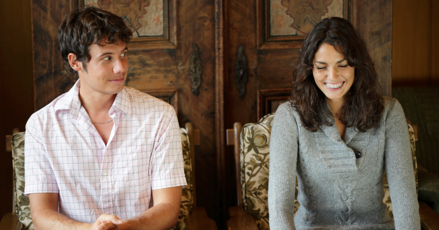 11 reasons why guys ignore you even when they like you - The Expert Editor