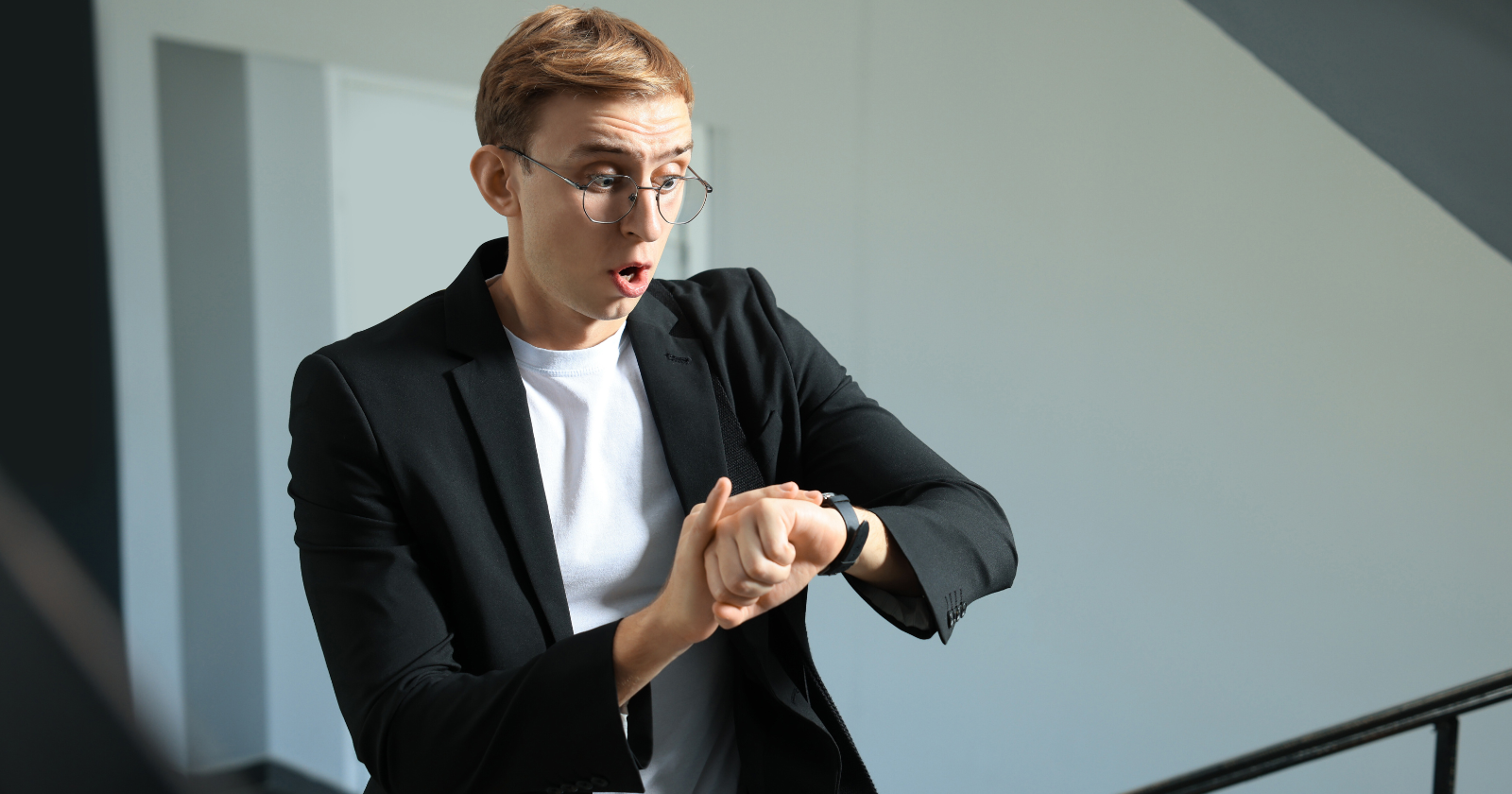7 funny ways cultures around the world handle being late - The Expert ...