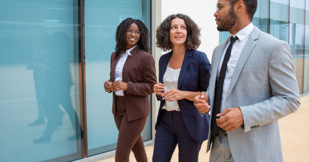 The art of small talk: 10 phrases that make you quickly more likeable ...
