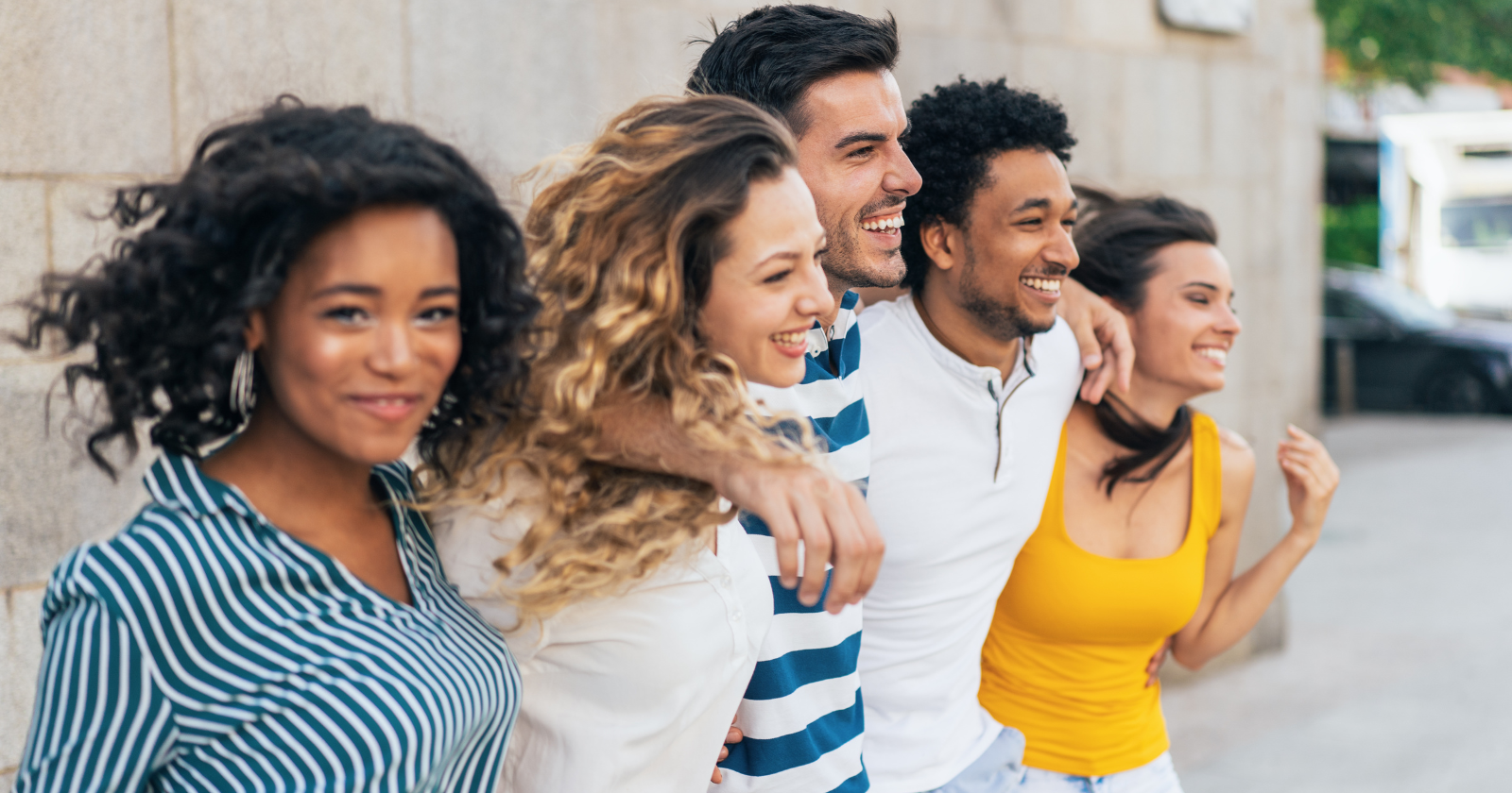 8 things couples do in front of friends that expose their real ...