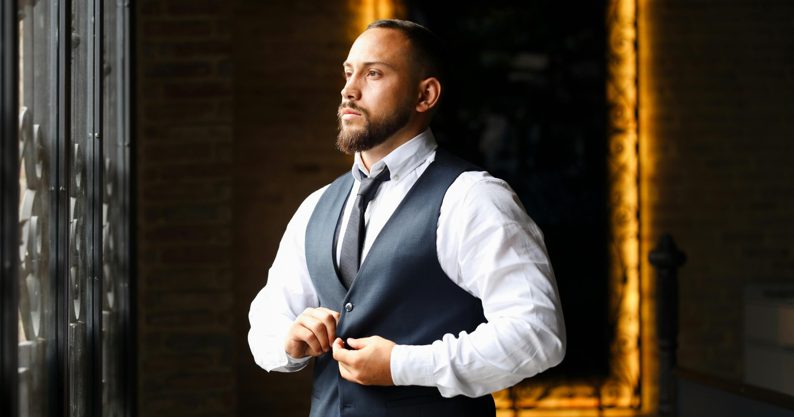 If you naturally do these 8 things when you walk into a room, you ...