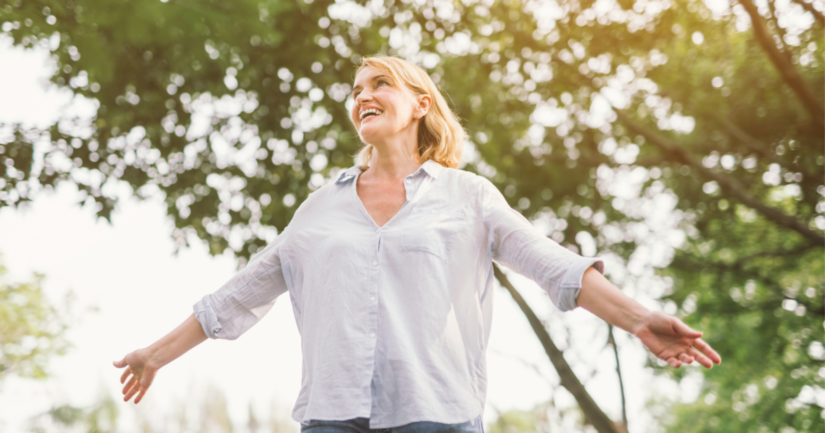 8 things wise women stop chasing after 50 - The Expert Editor