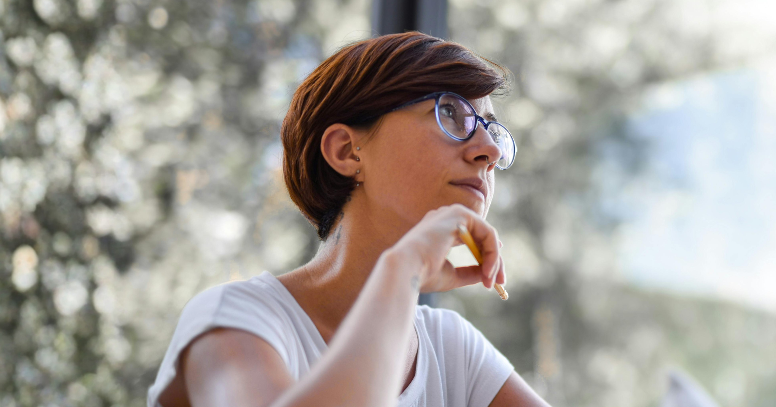 Psychology says if you do these 7 things when alone, you're more self ...