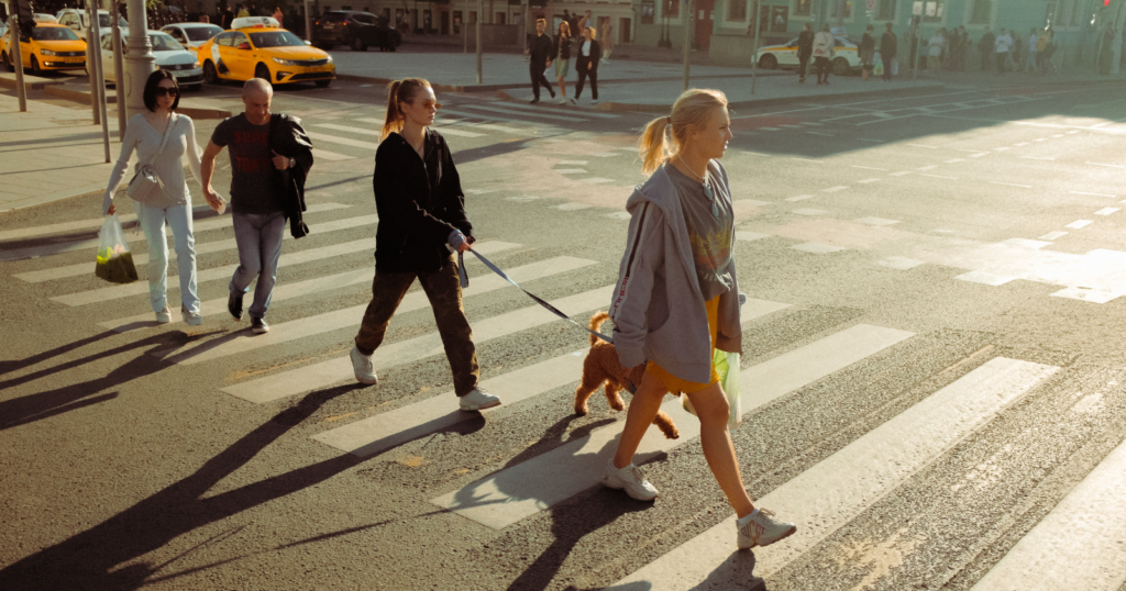 Psychology says if you naturally walk fast even when you're not in a ...