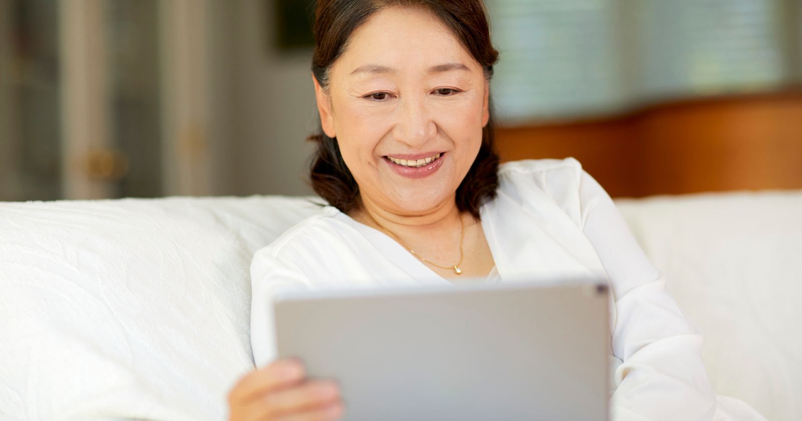 I was stuck living paycheck to paycheck for years—these 5 small changes ...