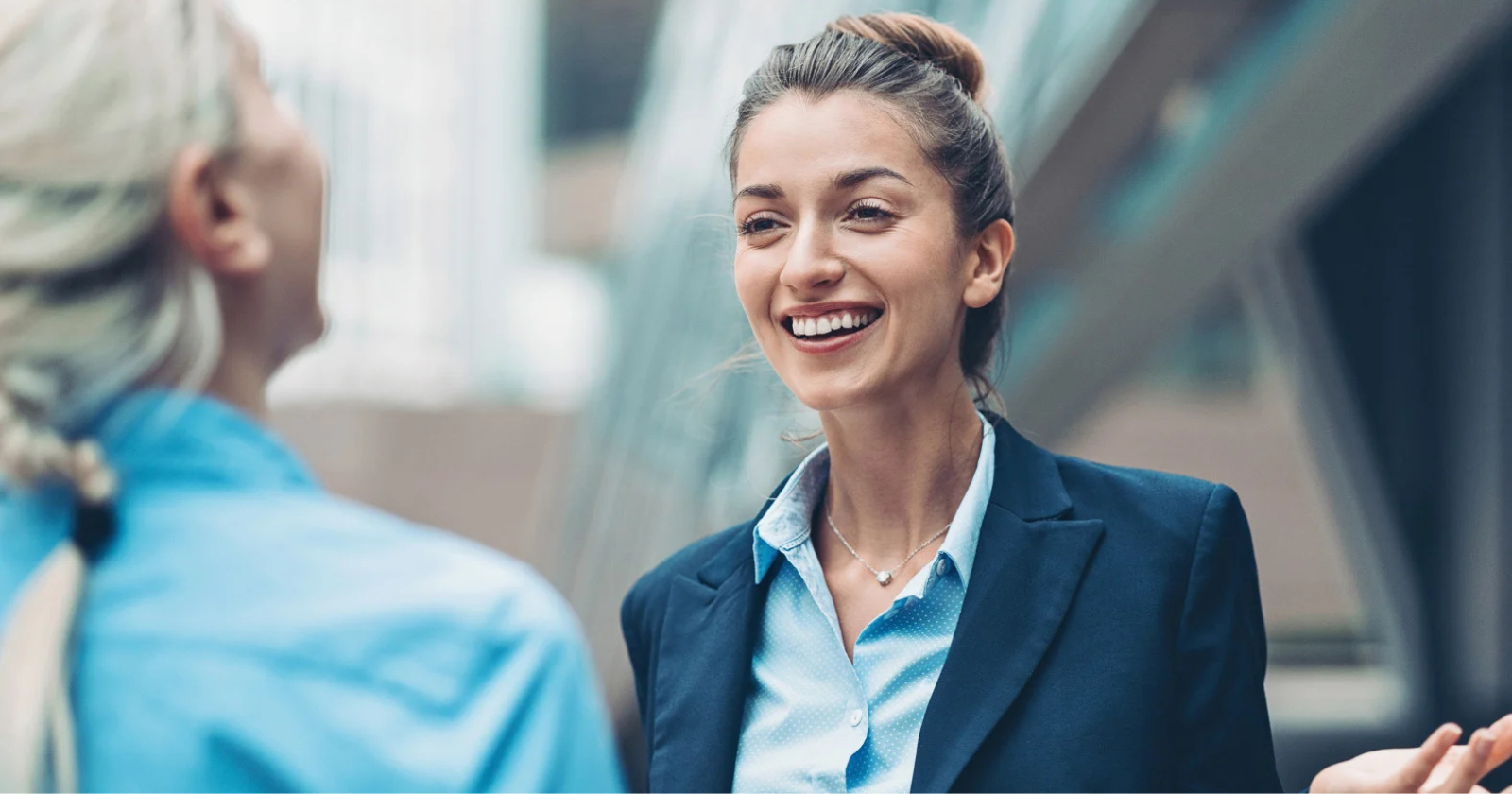 8 phrases that sound like compliments but actually reveal someone is ...